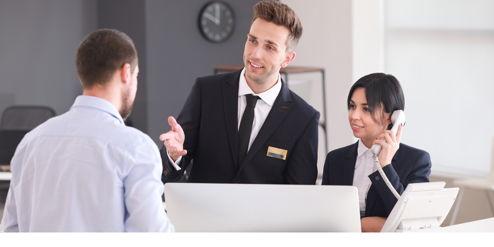 Secrétaire Assistante_Accueillir un visiteur et transmettre des ...